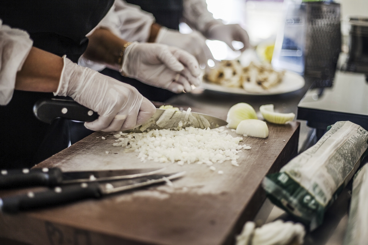 Cuisinez comme un chef : Techniques de cuisine à maîtriser à la maison ...